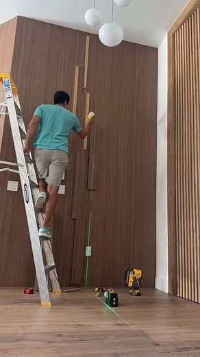 LED accent moldings . . . #accentwall #panelling #interiordesign | Andre Camargo