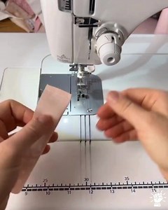 beautiful I loved it 😍😍 I found similar patterns here: cutt.ly/7wKlMc1R By: jessicadayon | CK Crafts