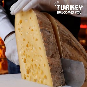 27M views · 297K reactions | Tom and Jerry have been fighting over this cheese forever 燎 | Taste Lab | Facebook