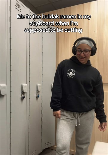 It’s just so goooddd😭😭 (specifically carbonara and black 2x)🤭 #ramen #buldak #cutting #gym #fyp