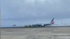 St.Vincent and The Grenadines Welcome Captain Rochelle Roache-Lanza our Vincentian Pilot. #Video #ClipAPI #AIA #Marlon #Bobb #Photo | The Beauty of SVG with Aunty G