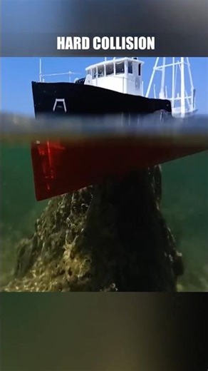 Cardboard ship sinking, hard collisions with a rock and shipwreck #cardboardship #shipwreck #rcships