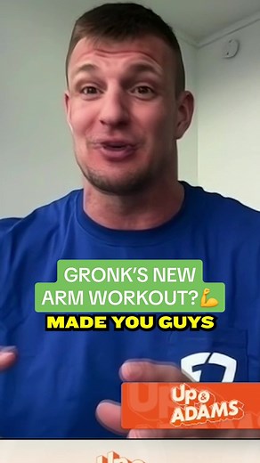 Rob Gronkowski gets a new arm workout from Takeo Spikes 💪 #FanDuelTV #FanDuel #NFL #football #footballtiktok #gronk #nfltiktok #nflfootball