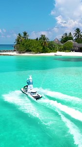 38K views · 3.1K reactions | We had the most egg-straordinary Easter Sunday celebration with #EasterBunny , buckets full of chocolate treats and a splash-ful pool party! The Kuda Huraa family wishes you and yours a Happy Easter  #fsholiday #fsmaldives #maldives #easter #eastertime #eastertreats | Four Seasons Resorts Maldives | Facebook