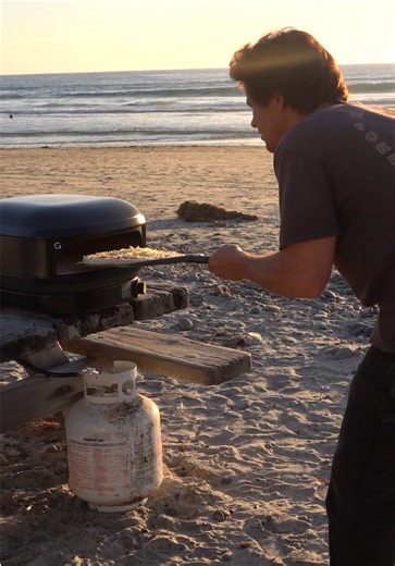 Host a Beach Pizza Night with Gozney Arc Lite