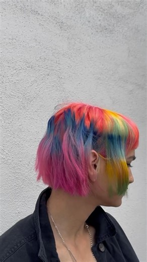 💐 SPRING FLING 🌈 talk about a transformation! 🤯 @mulletmusee created a gorgeous color palette using ALL PRAVANA VIVIDS: Yellow, Orange, Sunstone, Pink & Neon Pink. Mixed Emerald and Periwinkle and Blissful Blue for the mint green, for the line, Blue and blended into Blissful Blue. #pravana #pravanavivids #rainbowhair #rainbowhairinspo #rainbowhairtrends #colorblocking | Pravana
