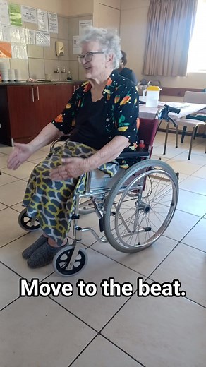 Seated exercises. Endless benefits. #ChairDance #SeatedExercise #ElderlyFitness #movementforall #ElderlyFitness #youngatheart #movementmatters | Huis Uitsig