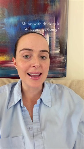 I love my thick hair… but it requires time I simply do not have right now. Two babies, getting dressed during nap windows, and enough hair for 2.5 people 😅 Slicked back is my current go to, but I need more options that feel polished without an hour blow dry. Thick hair mums, what are we actually doing? #thickhair #thickhairpromblems #quickhairstyles #mumlife #twoundertwo