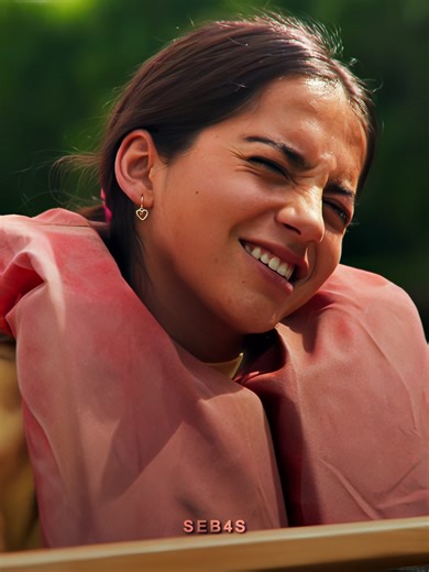 Isabela Merced y Dina Woodward: Turtles All the Way Down