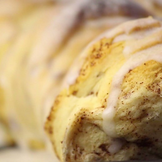 CINNAMON LOG This cinnamon log will bring back precious childhood memories. FULL RECIPE: https://youtu.be/ynuek35Fq2M | Easy