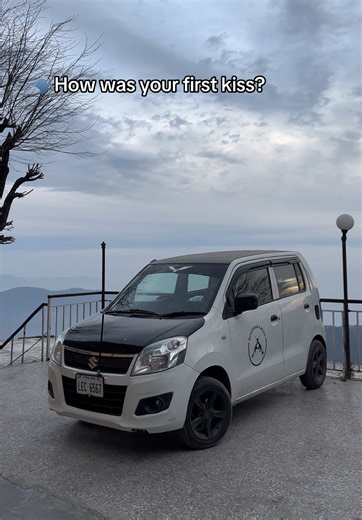 Memorable First Kiss Stories to Relive