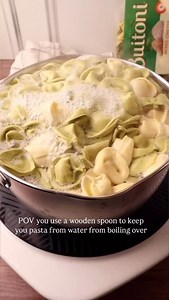 15 reactions · 3 comments | PRO TIP! Did you know that you can stop your pot from boiling over by resting a wood spoon on top? | Buitoni USA | Facebook