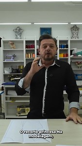Você já ouviu falar da Modelagem Princesa? No Método Fundamentos da Modelagem Perfeita 4.0, você aprende: ✔ Modelagem, interpretação e construção de peças com precisão ✔ Técnicas profissionais mesmo começando do zero ✔ Como dominar a tesoura e fazer cortes impecáveis ✔ Estratégias para empreender, precificar e crescer no mundo da costura 👉 E a melhor parte? As MATRÍCULAS estão oficialmente abertas! Não perca a chance de entrar nessa turma e dar um salto na sua jornada na moda! Garanta sua vaga 