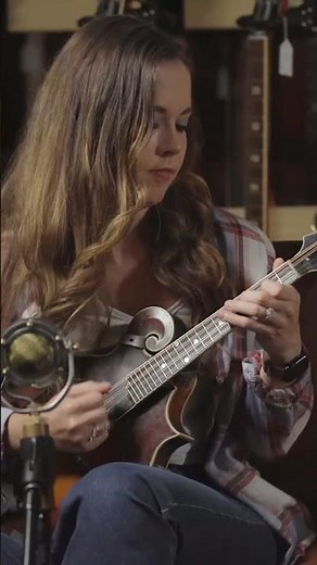 You should learn this Classic Tune! w/ Sierra Hull