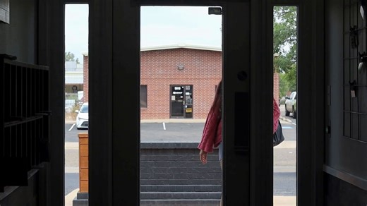 Look at a day in the life at Hub City Workspace West 🌇 From focused offices to community spaces, this spot has everything you need to get work done. Come check out all the West location has to offer. | Hub City Workspace