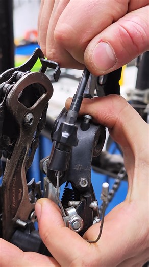 How to replace a bicycle derailleur cable cover #bicyclederailleur #derailleurcable #derailleur | Good Bicycle