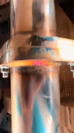 🔥 𝗜𝗻𝘀𝘁𝗮𝗹𝗹𝗮𝘁𝗶𝗼𝗻 𝗱'𝘂𝗻𝗲 𝗹𝗶𝗴𝗻𝗲 𝗗𝗧𝗣 𝘅 𝗕𝗥𝗗 𝘀𝗶𝗺𝗽𝗹𝗲 𝘀𝗼𝗿𝘁𝗶𝗲 𝘀𝘂𝗿 𝗠𝗔𝗭𝗗𝗔 𝗕𝗧-50 3.2𝗟 Montage réalisé cette semaine dans notre atelier : une ligne simple sortie 𝐃𝐓𝐏 𝐱 𝐁𝐑𝐃 avec ajustement parfait, finitions propres et un gain immédiat sur le souffle du moteur. Mauruuru à notre cliente pour sa confiance. Signature sonore : 🔹 plus profonde 🔹 plus lourde 🔹 plus sportive sans être excessive Nos dernières nouveautés partent à une vitesse incroyable. Plus