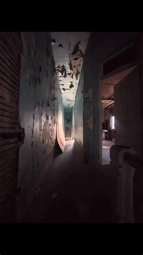 We knock down walls and create opportunities! #chicago#Demo | Strong Field Services