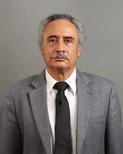 ¡Actor busca chamba❗️ “Por si algún director de casting me ve. Nunca se sabe”, escribió en redes David Villalpando, “Profesor Virolo”, quien aprovechó las redes sociales para ofrecer sus servicios como actor. | MVSNoticias