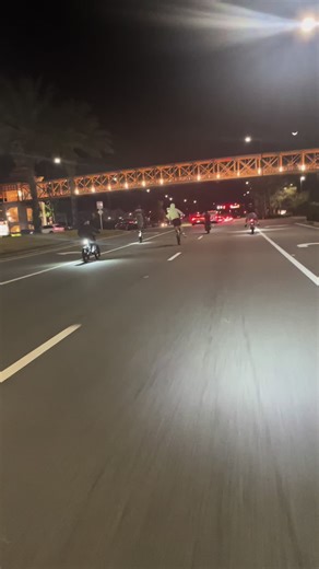 Mom wasn’t too happy to see us on Fox News😂@mr.mantis60 @130martin #fyp #surron #mantis #ultrabee #talariaxxx