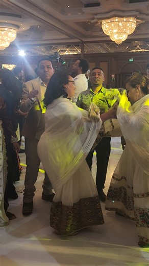 #wedding_planner_gezachew_aregaw #wedding_planner_gezachew #ethiopianwedding @Crown Studio @Belleza Decor @DJ EYU