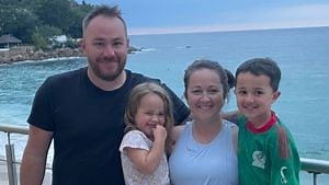 Calgary surgeon performs minimally invasive heart surgery as it was still beating