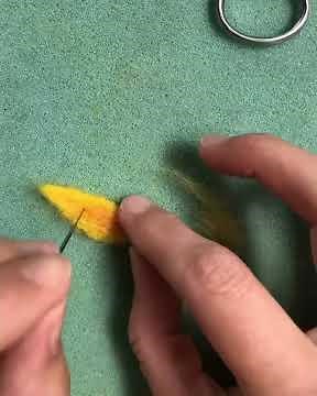 How to Needle Felt a Sunflower Petal