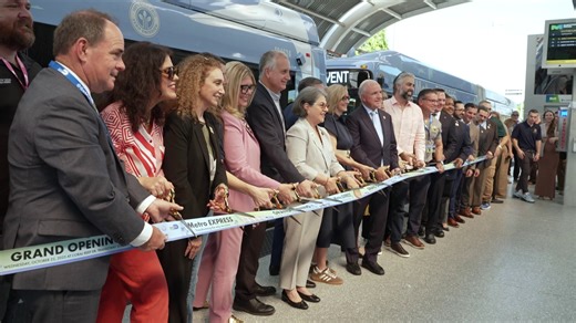 South Dade commuters now have a new way to move! Mayor Daniella Levine Cava, the Miami-Dade Board of County Commissioners, and the Miami-Dade County Department of Transportation and Public Works held a ribbon-cutting ceremony for Metro Express, #OurCounty's first-ever Bus Rapid Transit System. This all-electric service is the longest in the country and will provide a reliable transit connection from Florida City to Dadeland South Metrorail Station. | Miami-Dade County Government