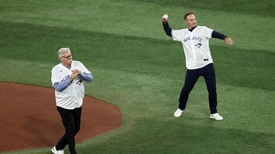 Paul Molitor, Jack Morris toss first pitch in Game 7