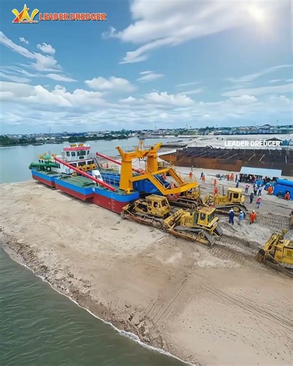 LEADER DREDGER 30 Inch Cutter Suction Dredger in Operation