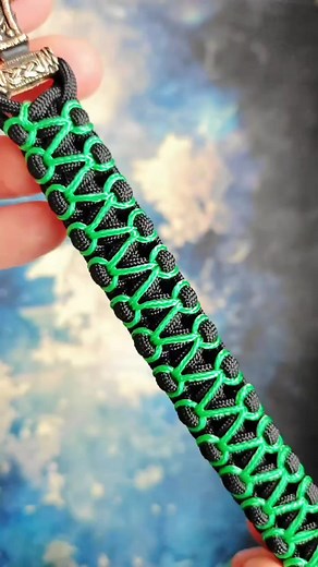 78K views · 1.4K reactions | Knot decoration Tutorial DIY Beaded Macrame Bracelet  Dailing Celeste Hernández Q #fblifestyle #crochet #crochetflowers #crochetstitch #knittingandcrochet | Diy Concept | Facebook