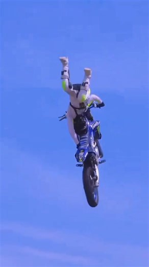 332K views · 11K reactions | Super motocross #freestyle #motocross #dirtbike | Oney Listohan | Facebook