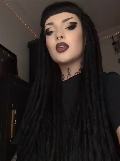 I used to be obsessed with this song as a kid lol #elderemo #tattooedwomen #girlswithtattoos #altgirl #falloutboy #alternativegirls #gothgirls #lipcombo #eyeliner #gothmakeup #altmakeup #goth #dreadlocks #girlswithdreads #necktattoo #norsetattoo #vikingtattoo #tattooedgirl