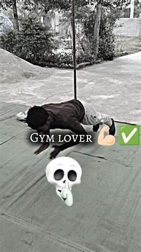 Public Reaction to My Clapping Push-Ups! 😳💥 #bodybuilding #calisthenics #fitness #shorts #trending