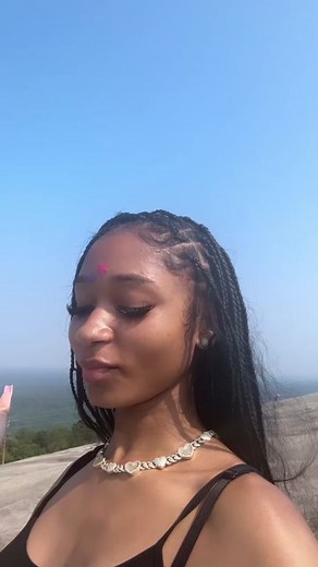 ThatGirlLayLay (@thatgirllaylay)’s videos with original sound - ThatGirlLayLay