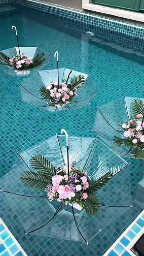 Replying to @ezatsabrin did the floating floral arrangements ourselves hehe 😚 if anyone nak sewa can dm meeee or @pumpyumpycake🎀