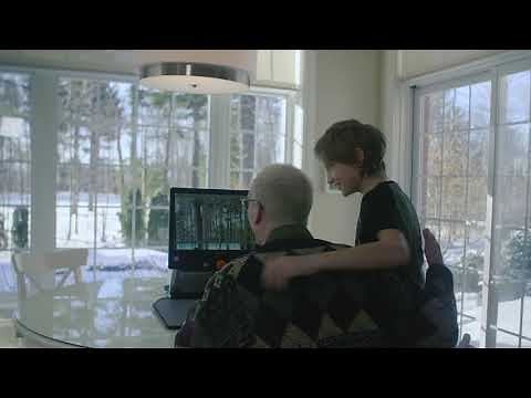 Reveal 16 - Desktop digital magnifier (adults)