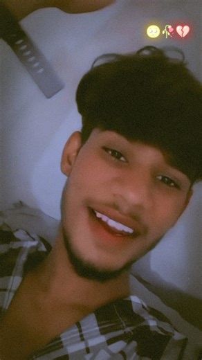 Ranjan Patel Patel on Instagram: "Mohbat ma matlb 🤣🥀💔"