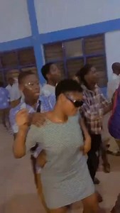 😳w/@the.teenmagazine.show 📮 | Highschoolteensmagazine