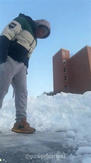 This is NOT snow bruh😭#winter#snow#slip#funny #fail #foryou #fyp #funnyvideos #failure