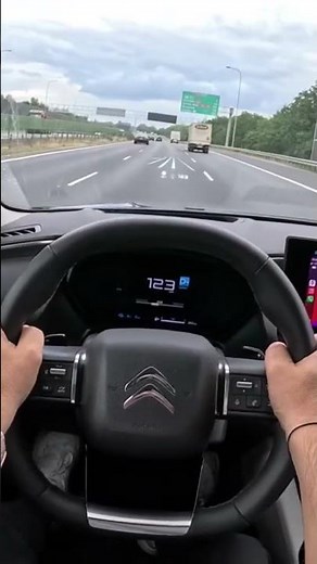 Citroen C5 X 1.6 PURETECH PLUG-IN 225 hp Acceleration