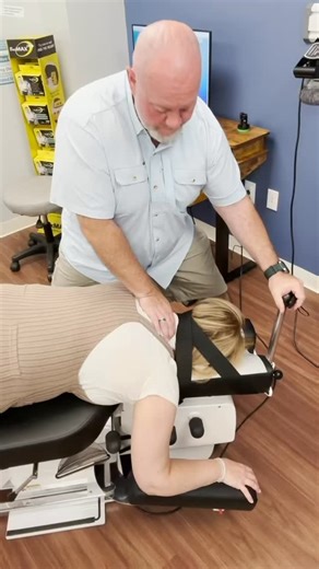 Having disc issues with your neck? The Crunch Doctor can help repair disc injuries. | The Crunch Doctor