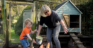 iGEN (Intergenerational practices and intergenerational learning in health and social care): Exploring the evidence from the perspective of older people - PenARC