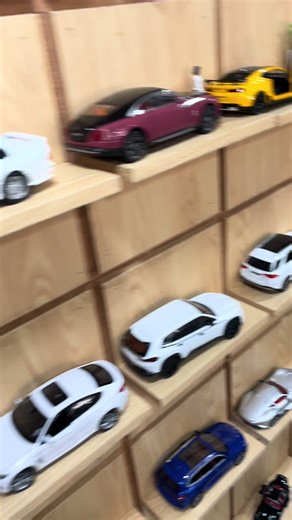 Rang Rover taille 1.24 disponible livraison possible #miniature #pourtoi #rangrover