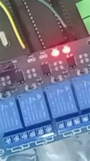 04 Relay module with PIC16F877A. #electronic #circuit #control #diy #schematics #relay