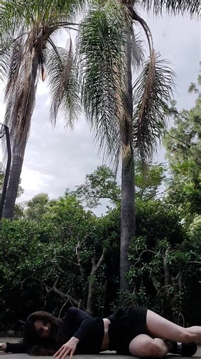 Throwback to Covid time when my dance class was over zoom??? Interesting to do 😆 #dance #dancer