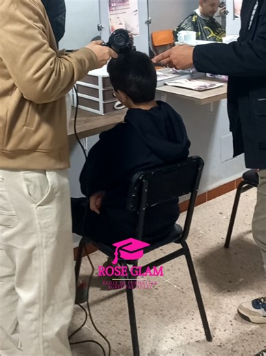 Formation coiffure homme 100% pratique sur modèle réel 💈 دورة حلاقة رجال عصرية 100% تطبيقية 💈 #دورة_الحلاقة_للرجال #التكوين #حلاقة #صالون_حلاقة #homme