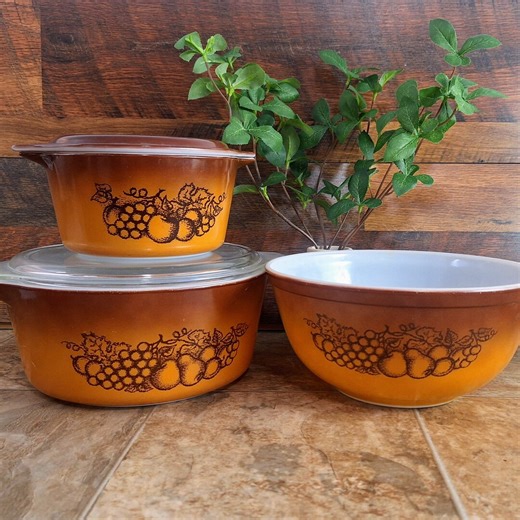 Vintage Pyrex Old Orchard Casserole Set: 1970s Ombre Bakeware - Etsy