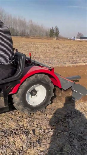#Side-mounted mini four-wheeler #Orchard greenhouse management rotary tille #progrow