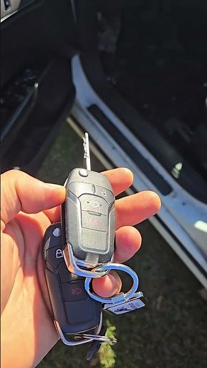 Mike’s Key provides professional automotive key cutting and programming services in Spartanburg SC
